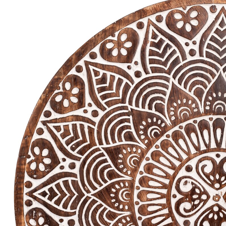 Round Wall Art With Vintage Decorative Pattern, Wall Decor, Rustic Wood ...
