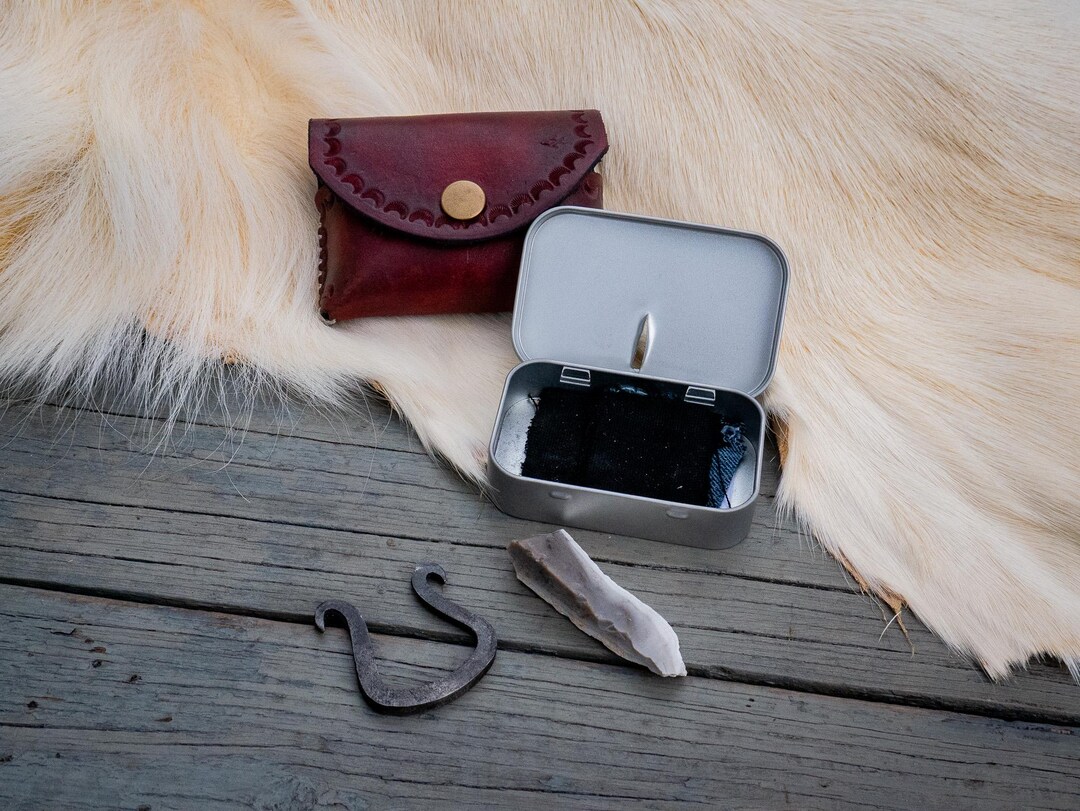 Handmade Flint and Steel Fire Starting Kit – With Leather Pouch, Forged ...