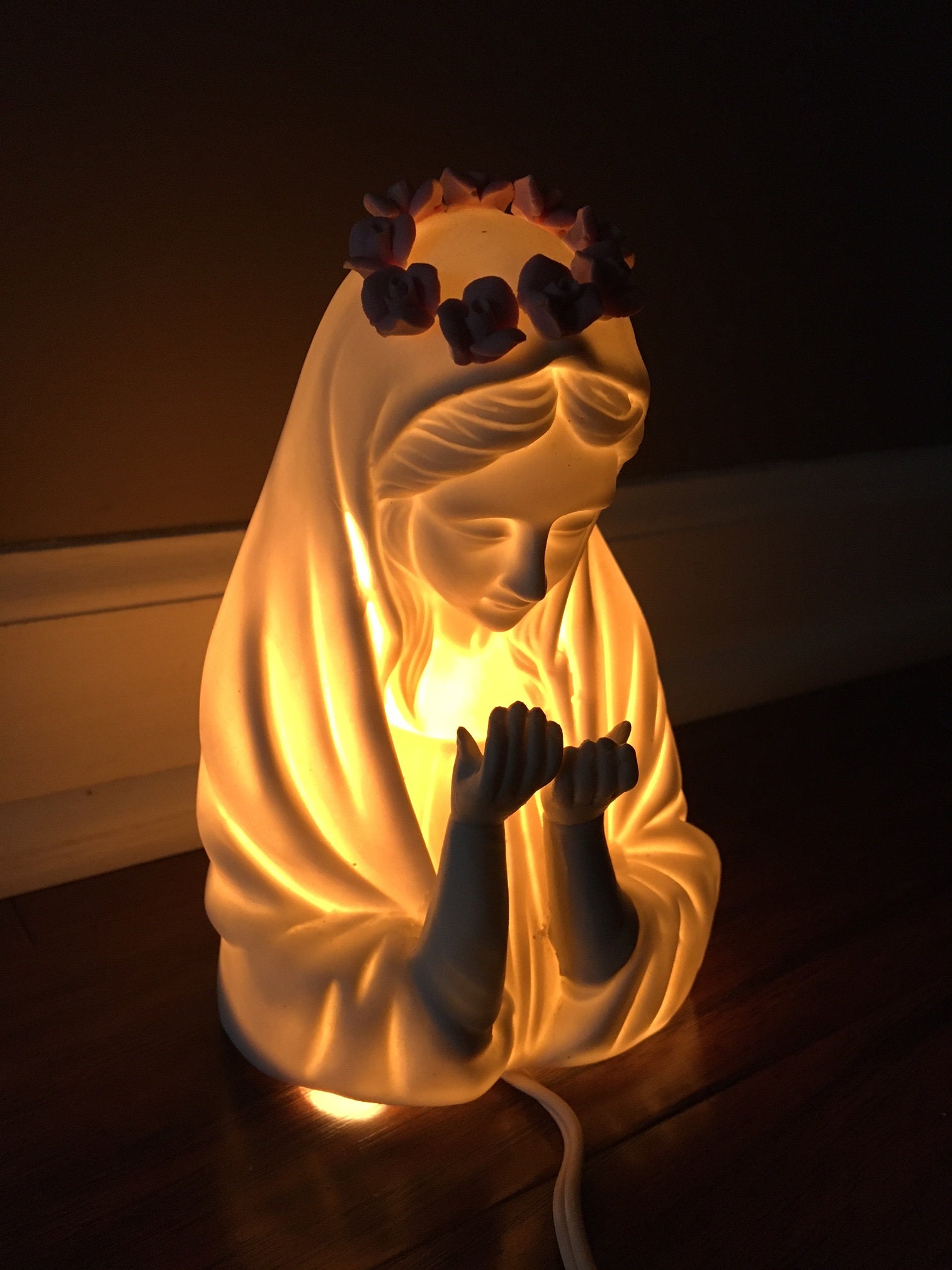 Lady Lamp for sale | Only 2 left at -60%