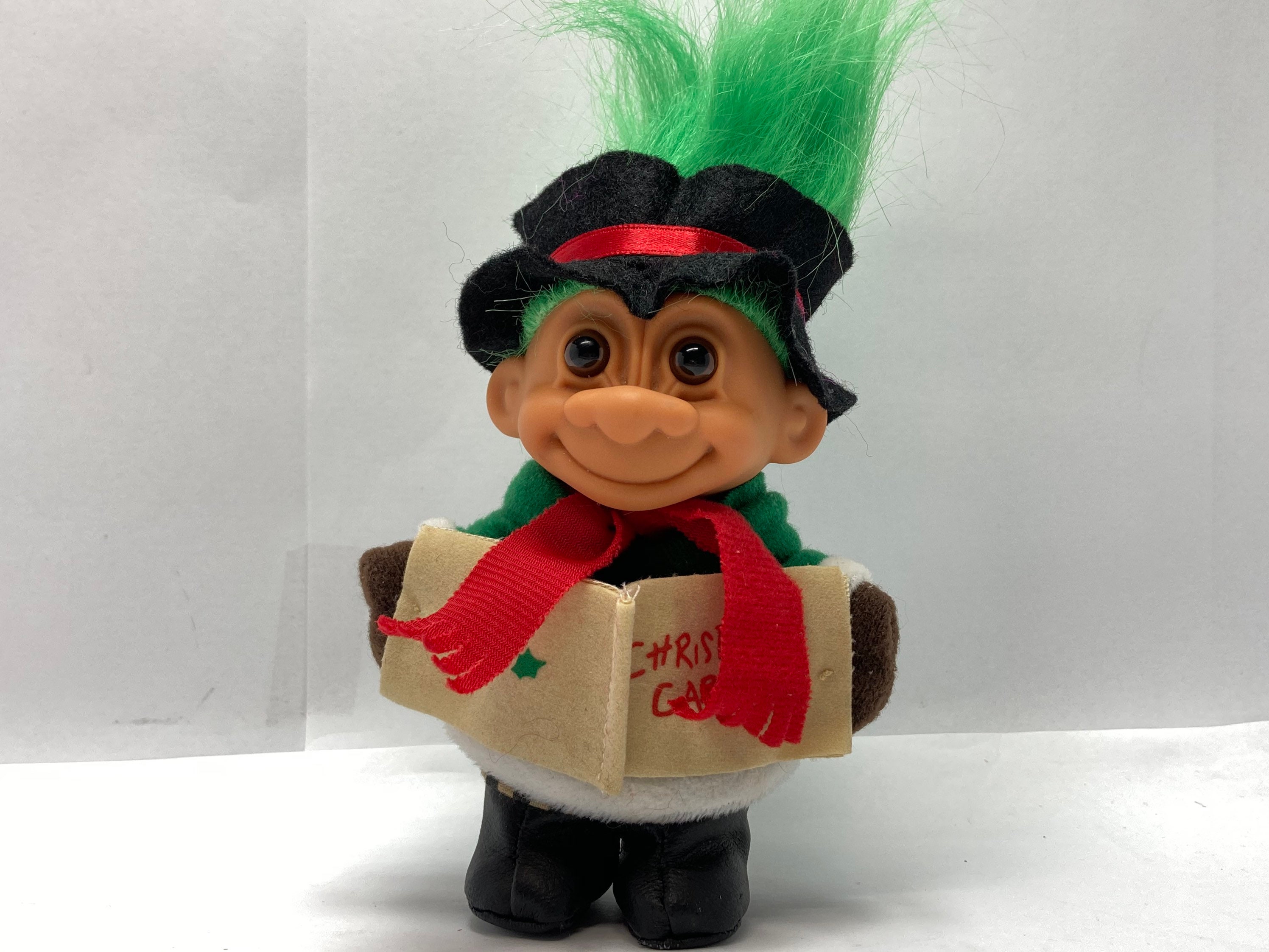 Troll Vintage Russ Berrie Troll Dolls Christmas Caroler Green Hair 5 ...
