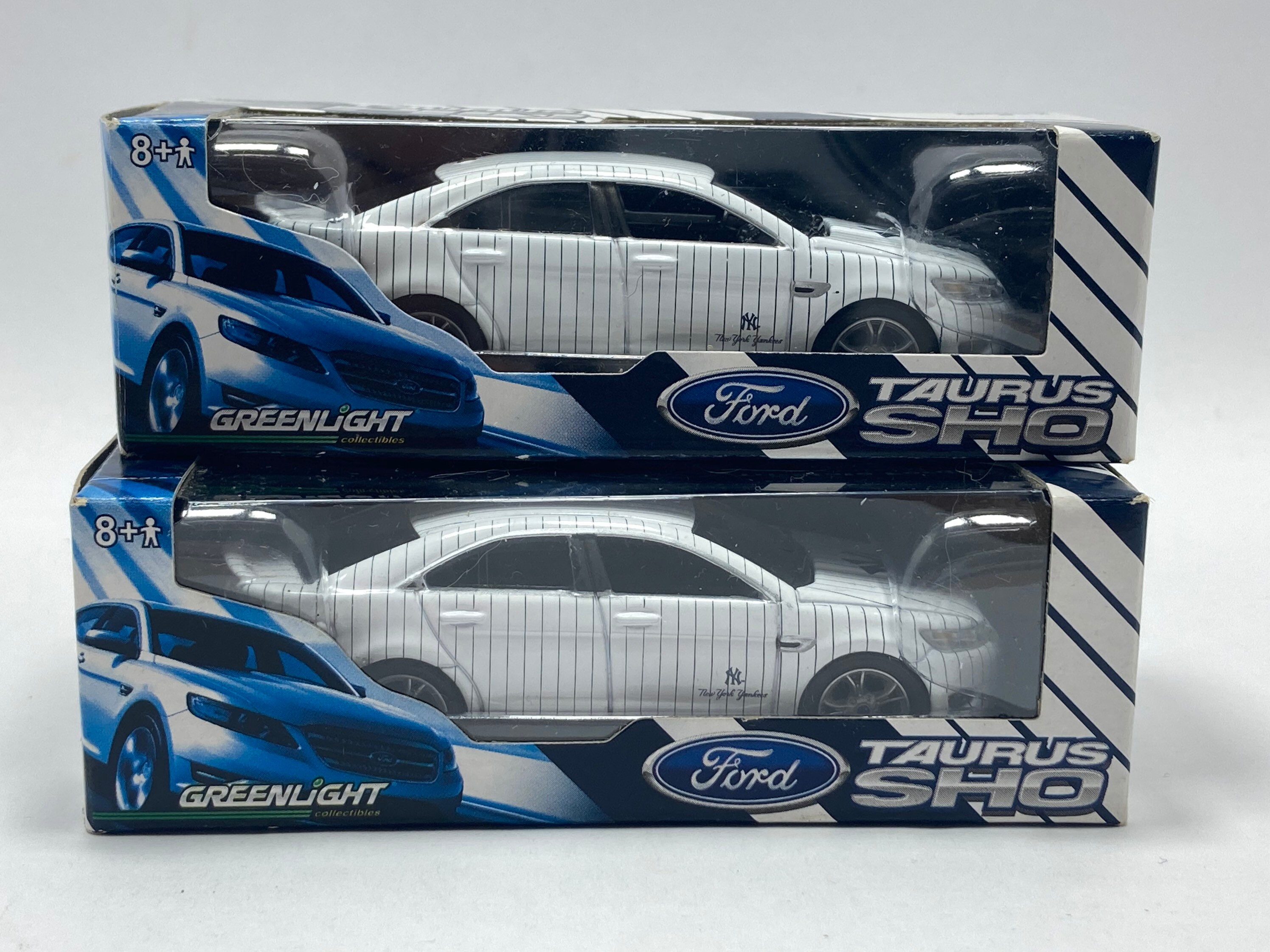 NY Yankees Ford Taurus SHO Greenlight 1/64 Limited New York Yankees ...