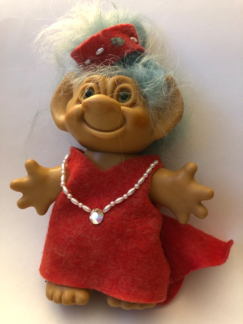 1964 Uneeda Wishnik Princess Troll Fancy Red Dress 7” Vintage Dam ...