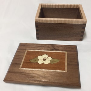 Daisy Keepsake Box - Etsy