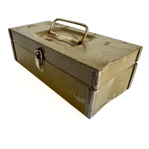 Vintage Metal Olive Green Cash Box / Rustic Metal Box / Vintage Metal ...