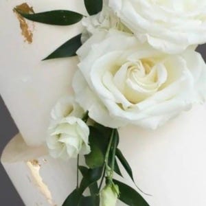 Artificial Ruscus White Rose Cake Topper- Flower Cake Decor - Etsy