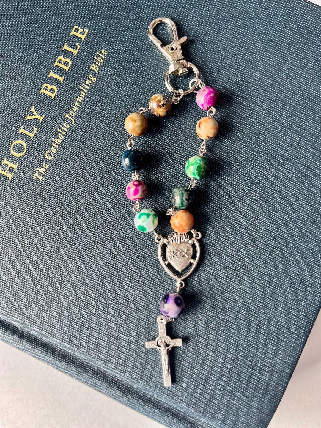 Sacred Heart of Jesus Rosary Keychain - Etsy
