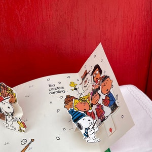 Snoopy and the Twelve Days of Christmas Pop up Book, Vintage Snoopy ...