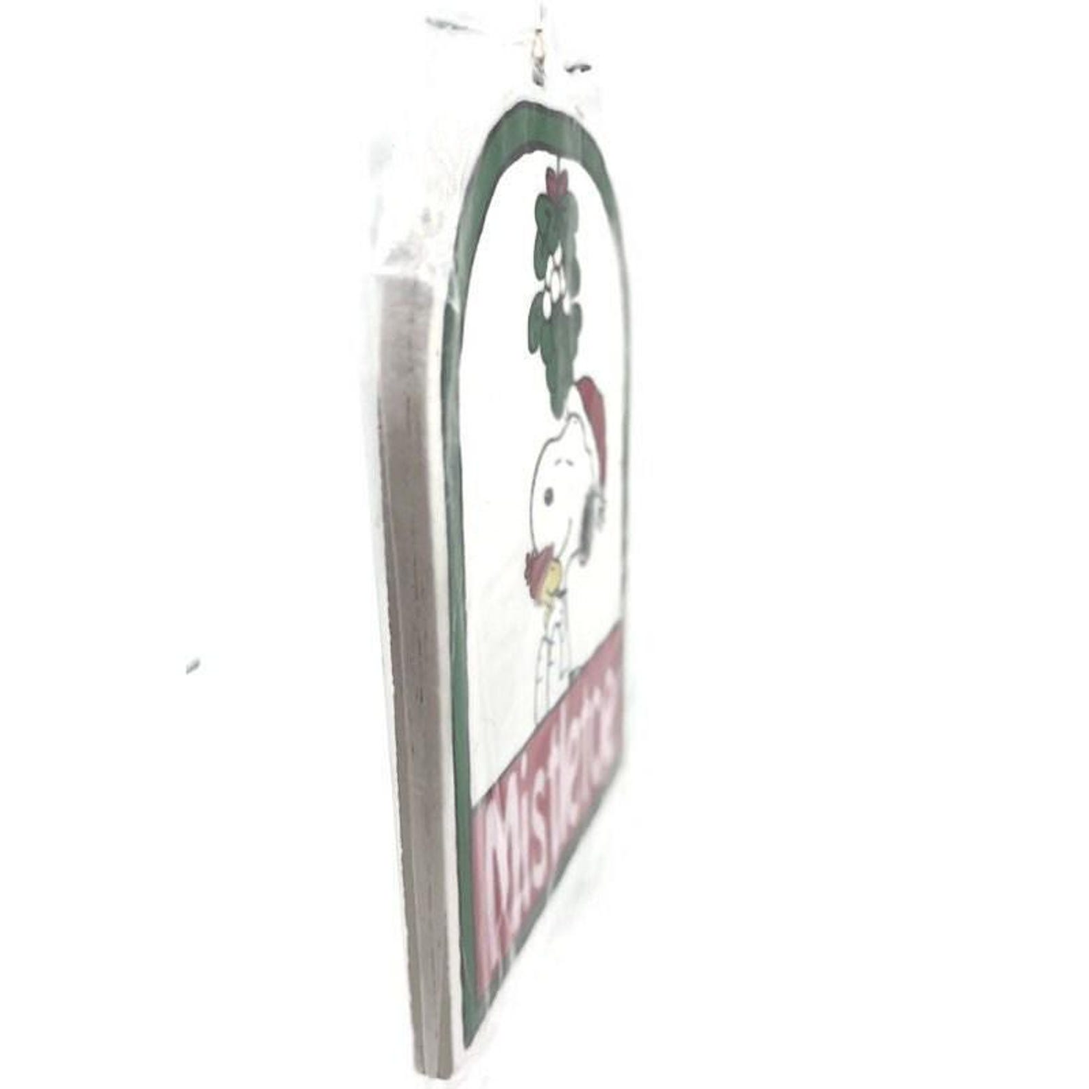 Snoopy and Woodstock Vintage Christmas Ornament Under the Mistletoe - Etsy