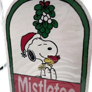 Snoopy and Woodstock Vintage Christmas Ornament Under the Mistletoe - Etsy