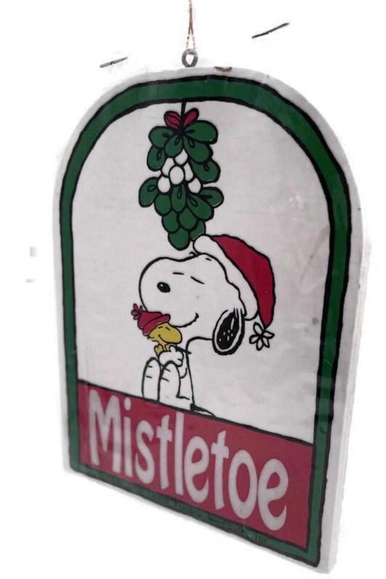 Snoopy and Woodstock Vintage Christmas Ornament Under the Mistletoe - Etsy