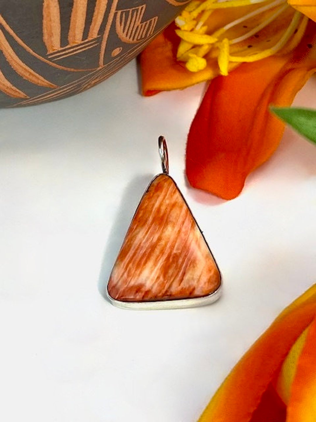 Red/orange Spiny Oyster Triangle Shape Simple Slide - Etsy