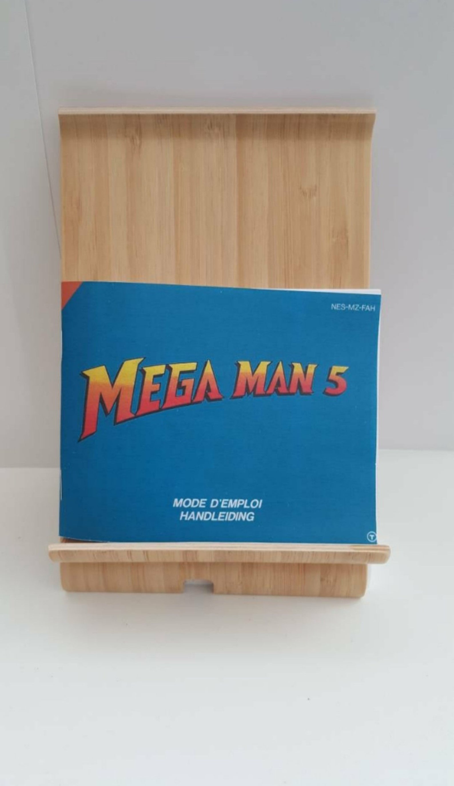 Mega Man 5 NES Box Manual Poly Block Dust Cover - NO GAME Included - Etsy