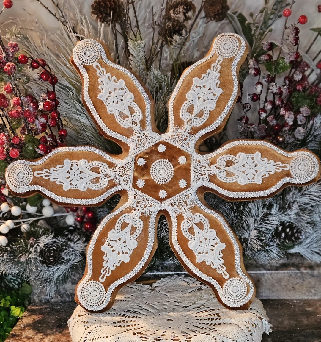 Christmas Gingerbread Lace Snowflake December Diamonds - Etsy