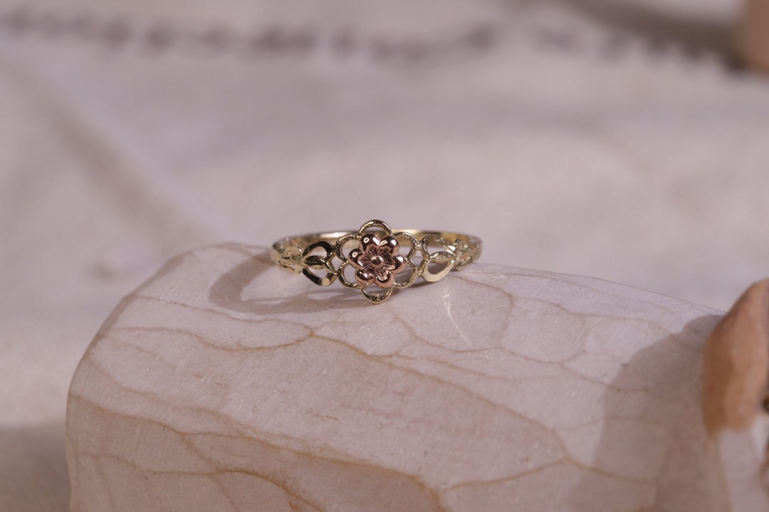 10k Pink Rose Ring / Vintage Flower Ring / Dainty Floral Ring ...