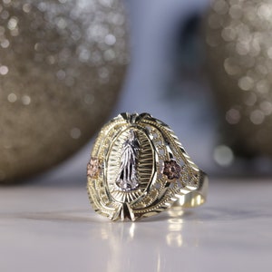 10k Gold Virgin Mary Ring / Tri Color Religious Ring / Vintage Virgin ...