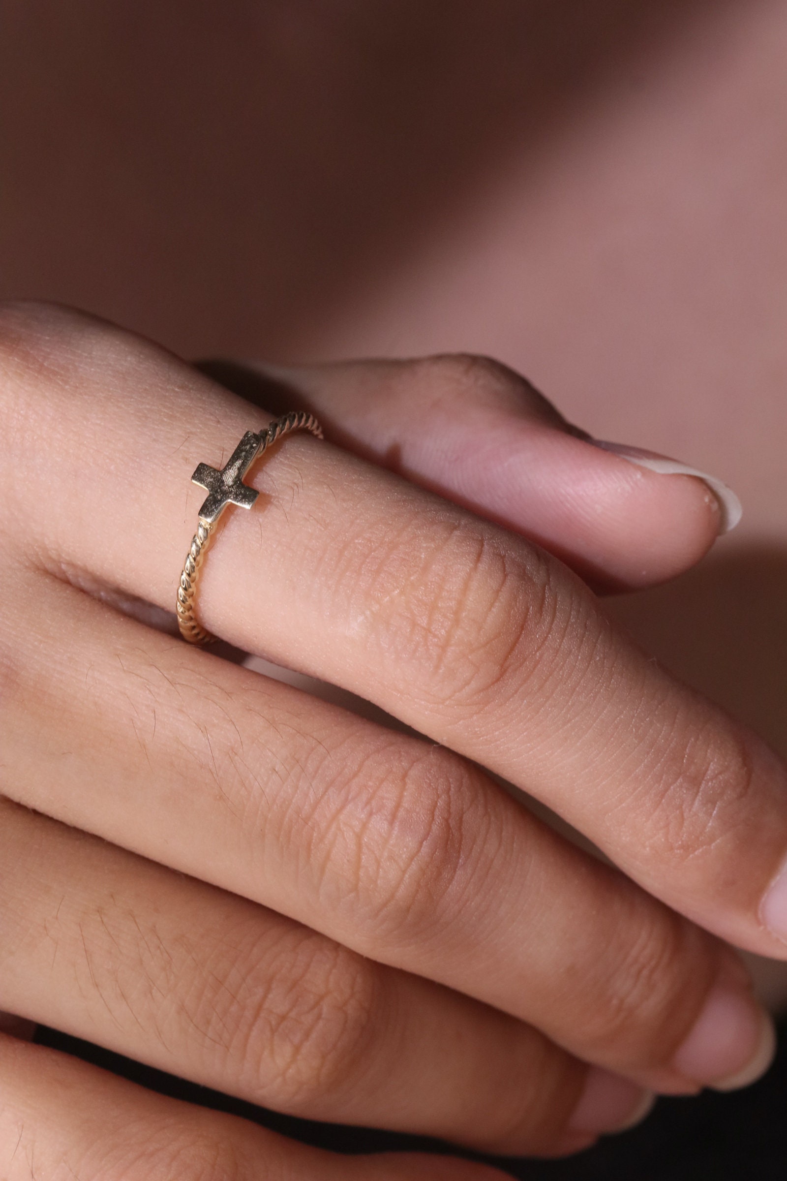 14k Yellow Gold Cross Rings / 14k Real Gold Twist Band Ring / - Etsy