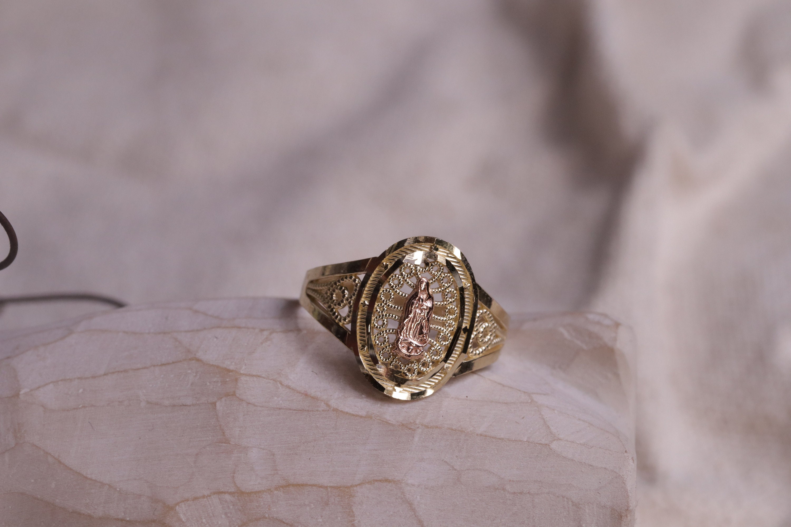 10k Gold Virgin Mary Ring / Dainty Guadalupe Rings / Women Jewelry - Etsy
