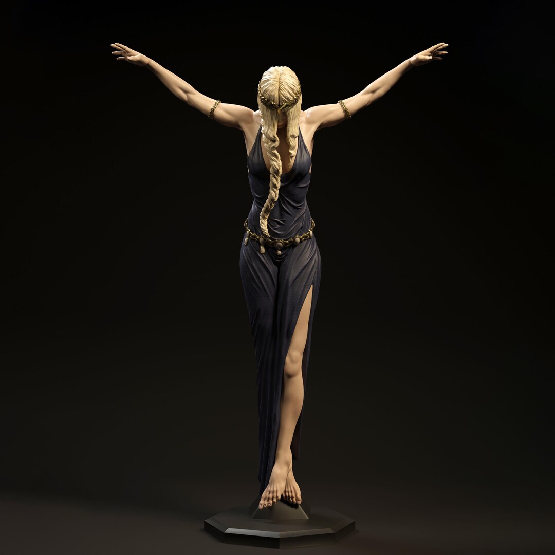 Hand-painted Marika Figure | Elden World Statue | 1:12 Scale ...