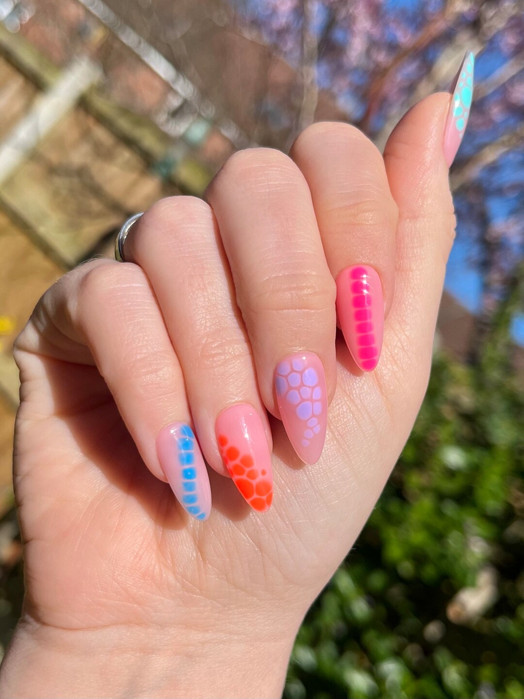 ROBYN Press on Nails Multi Coloured Blooming Gel Nails Set of 10 Luxury ...