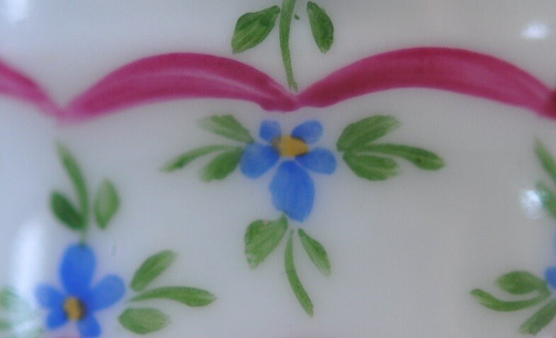 Vintage Limoges Peint Main Trinket Box With Blue Flowers & Pink Garland ...