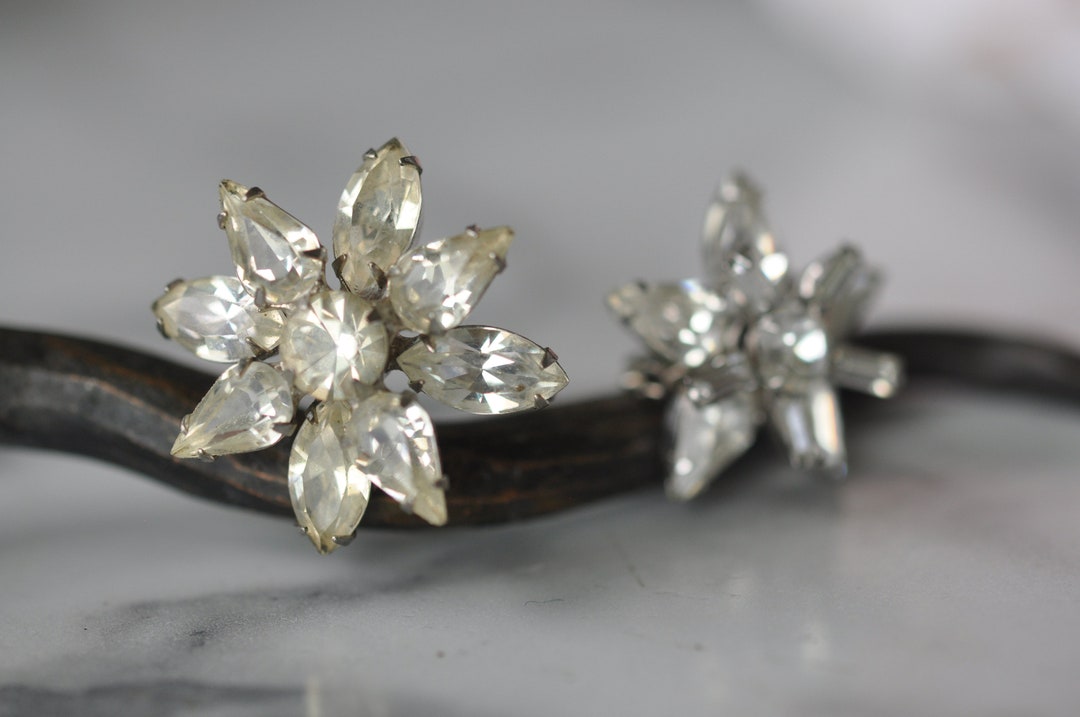 A Set of Rhinestone Starburst Pins. One Large & One Small - Etsy