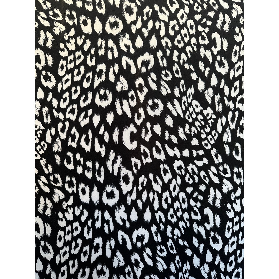 Black and White LEOPARD ROSETTE Pattern Stretch Fabric 64" X 1.5 Yards ...