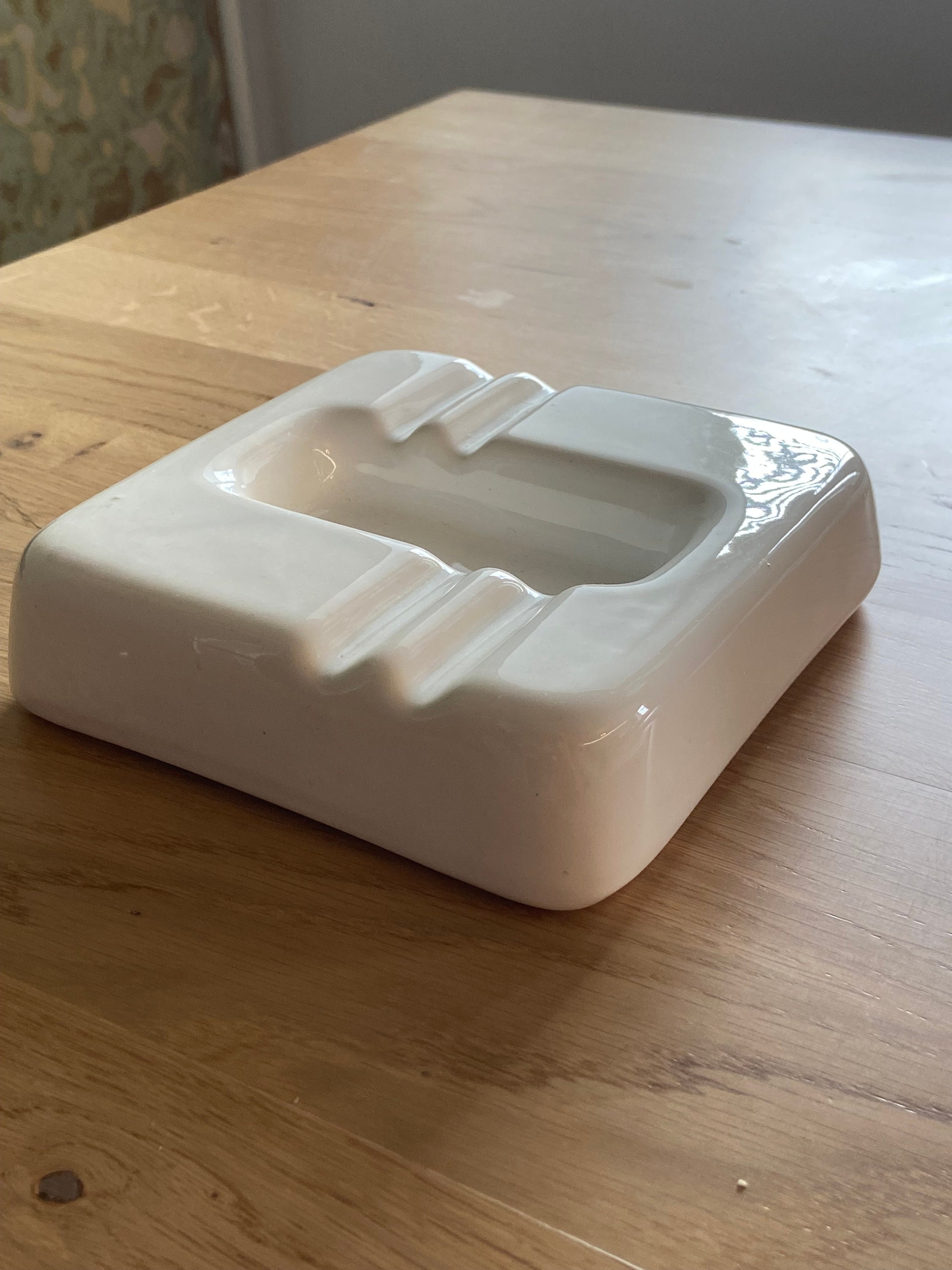 Vintage White 1970s Retro Ashtray - 20 X 20 Cm - Etsy