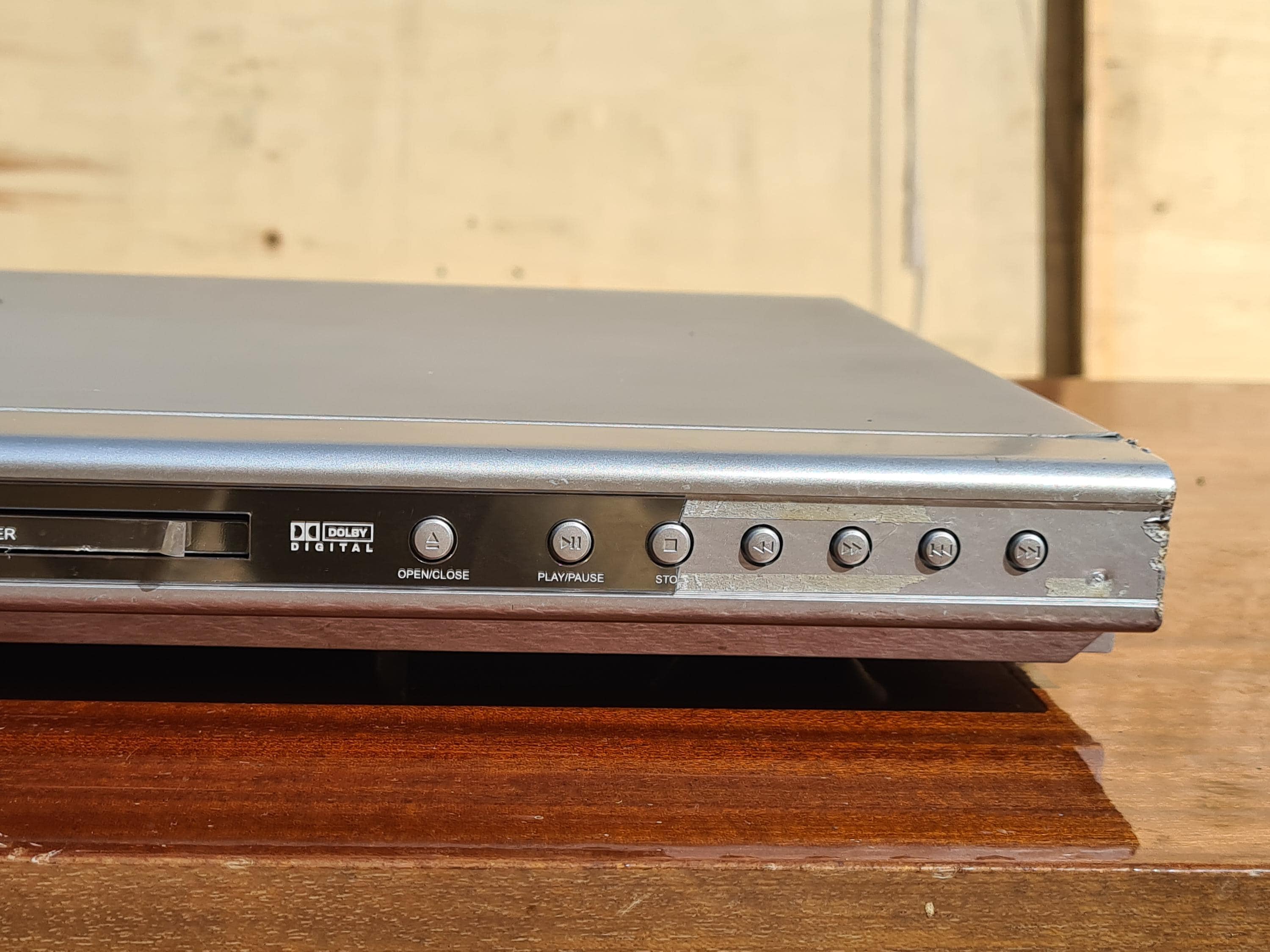 Quadro DVD Player Model DVD-707 Divx With Dolby Atmos Technology, Retro ...