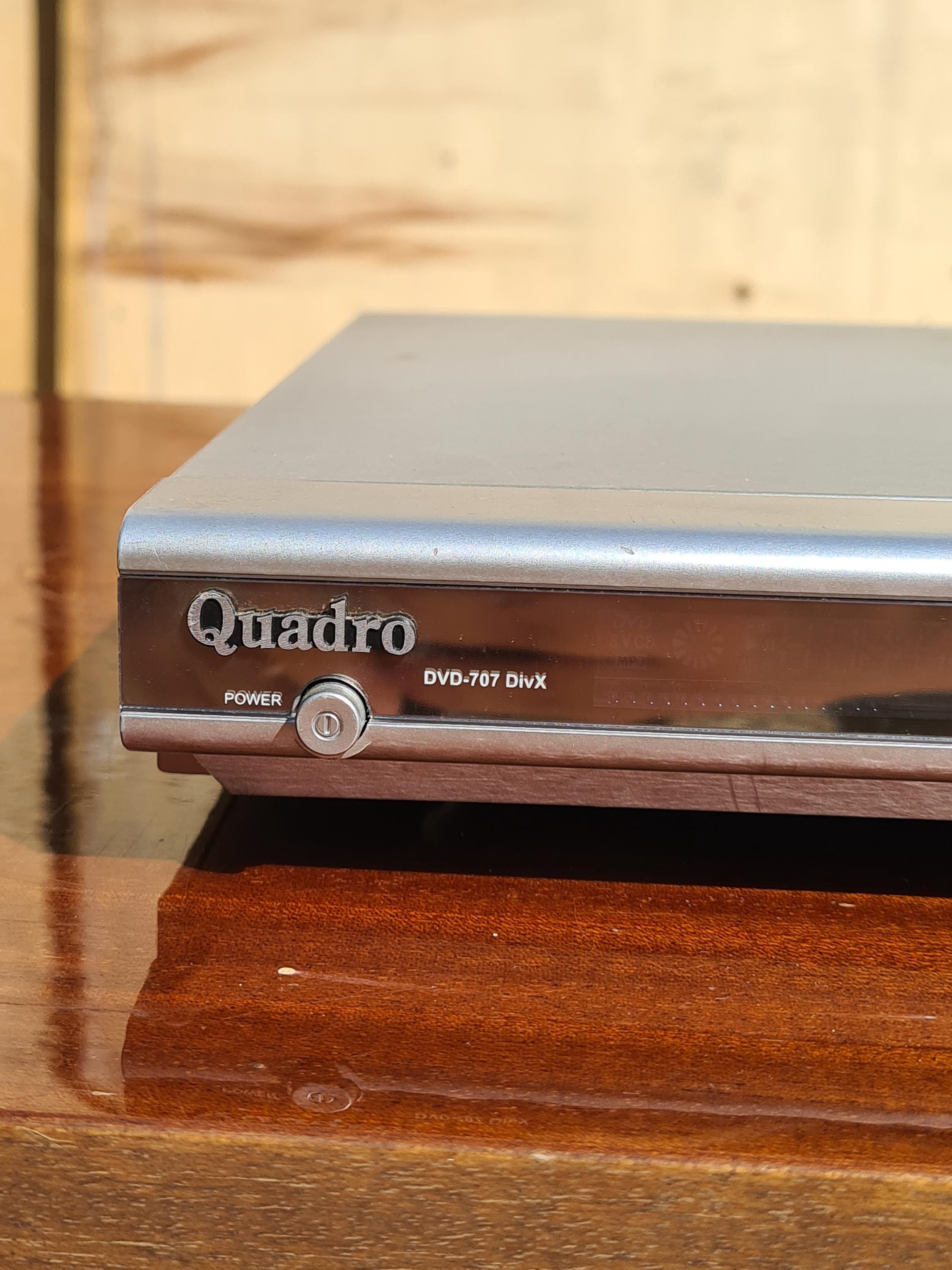 Quadro DVD Player Model DVD-707 Divx With Dolby Atmos Technology, Retro ...