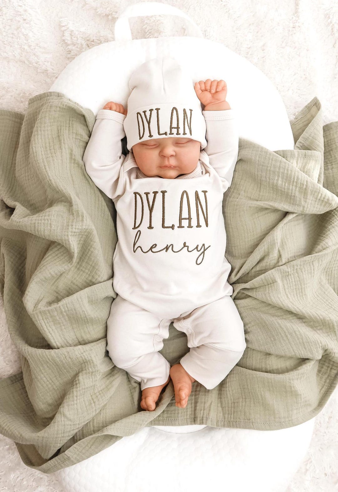 Baby Coming Home Outfit, Baby Gift, Custom Baby Outfit, Personalized ...