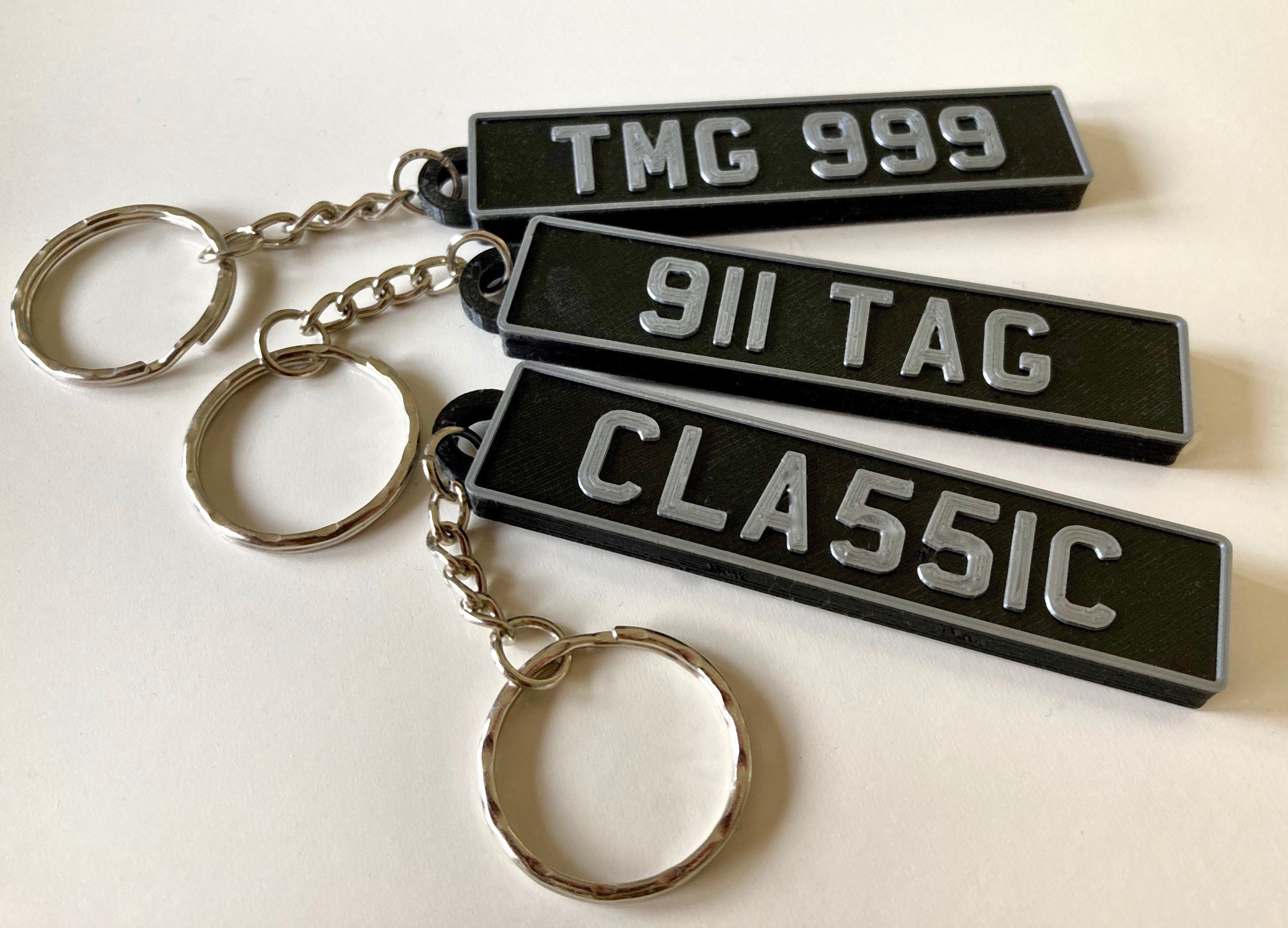 Classic Car Number Plate Keychain personalised gift for him - Etsy 日本