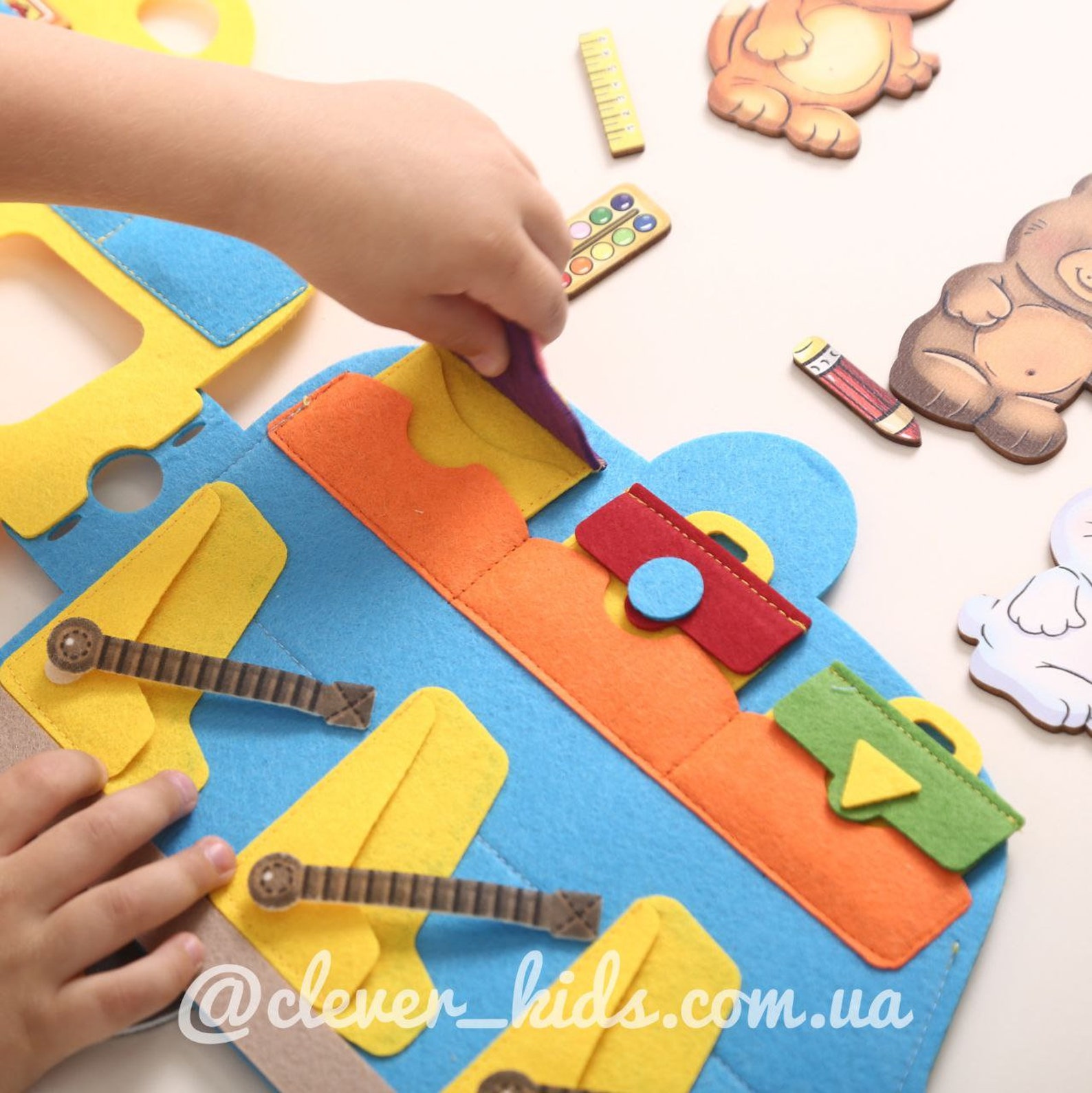Felt Montessori Educational Kids Educational Book "let's Go to School ...