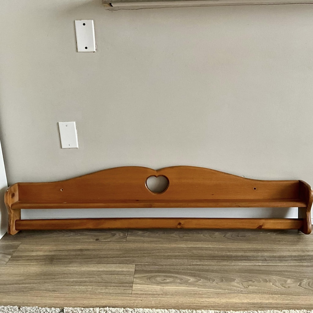 VTG Wood Wall Shelf Heart Cut Out Farmhouse Decor 47.5" Long - Etsy