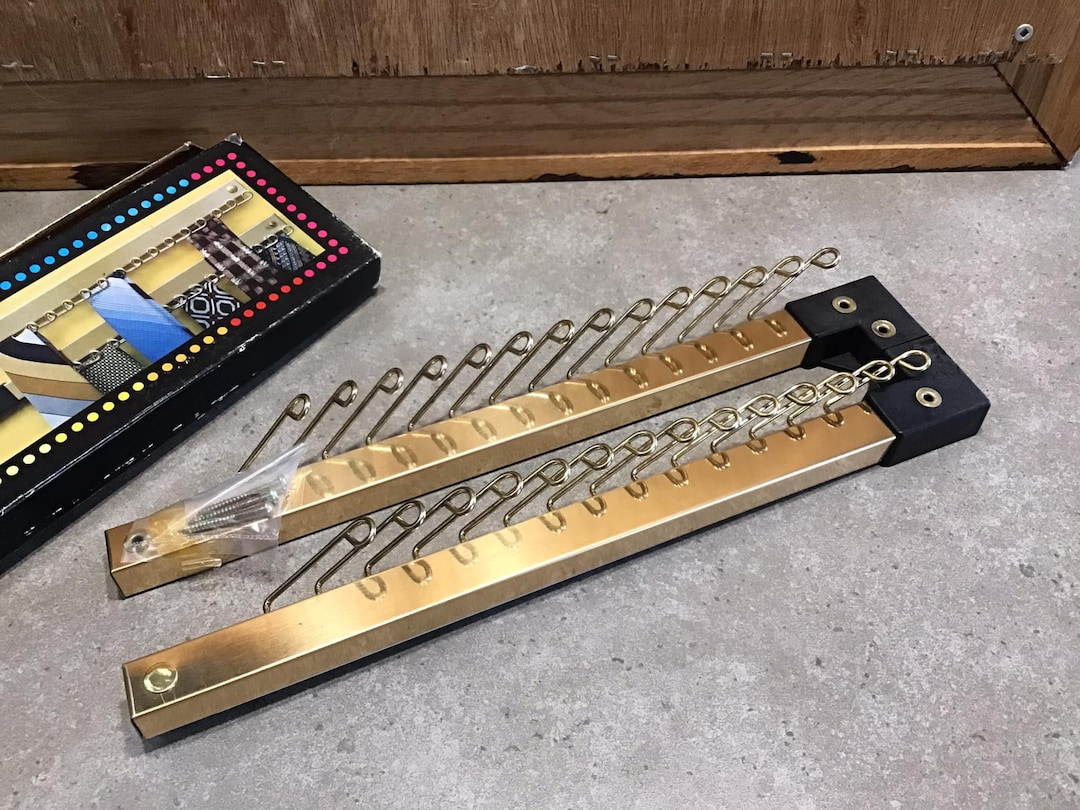 Vintage Tie Rack - Necktie Display With 28 Hooks - Mens Retro Belt ...