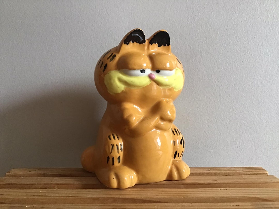 Vintage Ceramic Garfield Figurine 6 Inch Tall, Retro Garfield the Cat ...
