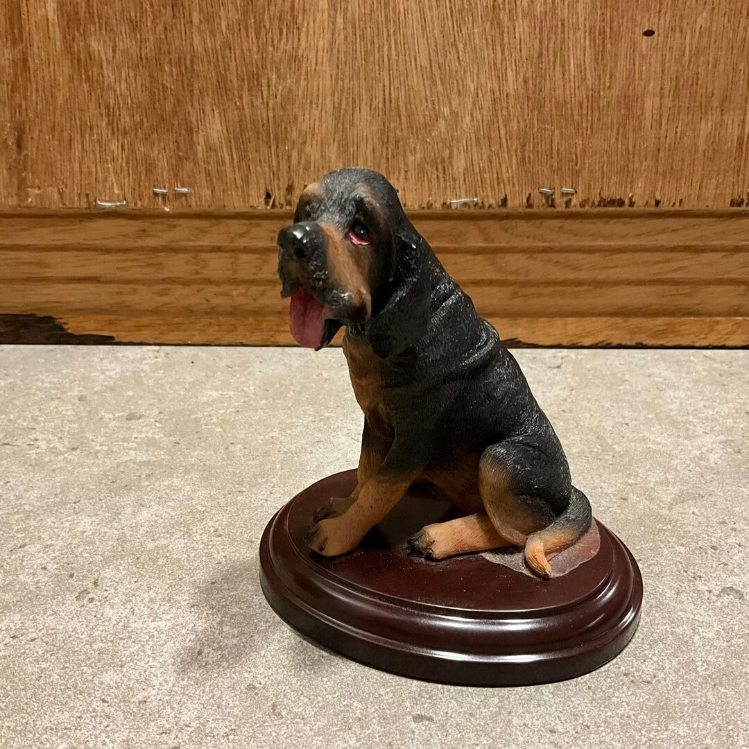 Bloodhound Figurine, Resin, Black/tan, Dog Statue - Etsy