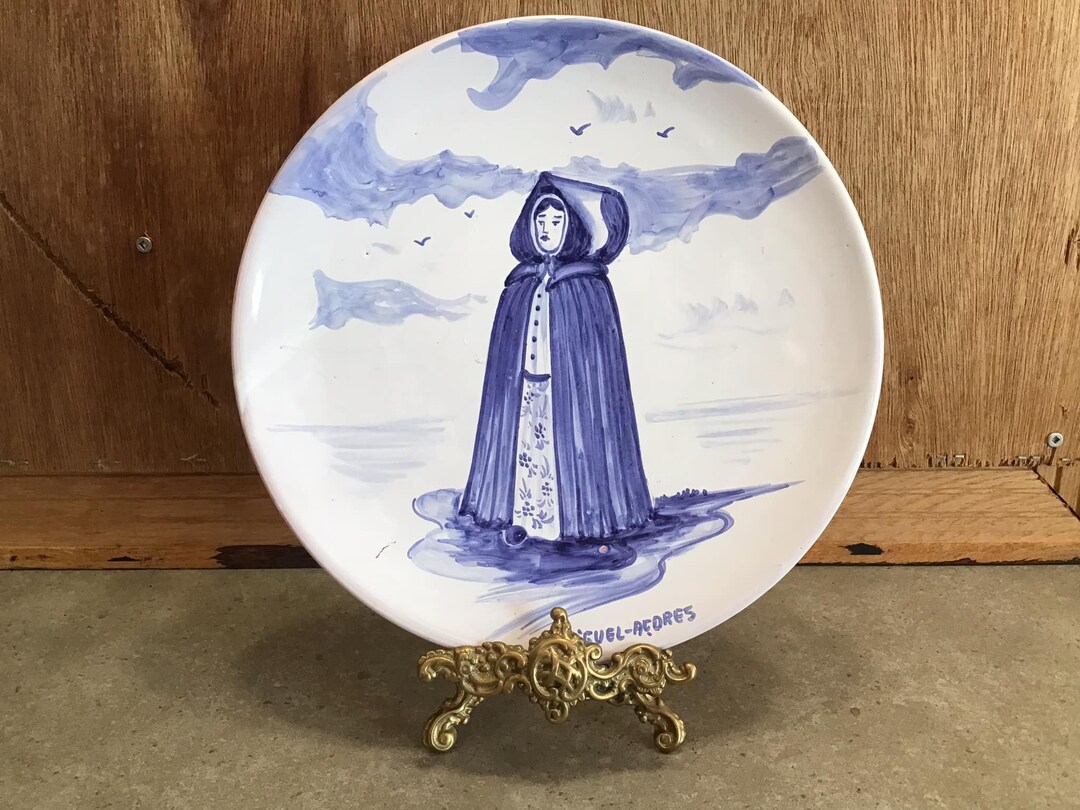 Vintage Azores Pottery Wall Plate Hand Crafted Blue & White 10" - Etsy