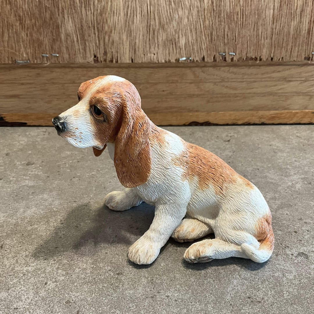 Country Artists Basset Hound Puppy Figurine: Collectible Cast Resin Dog ...