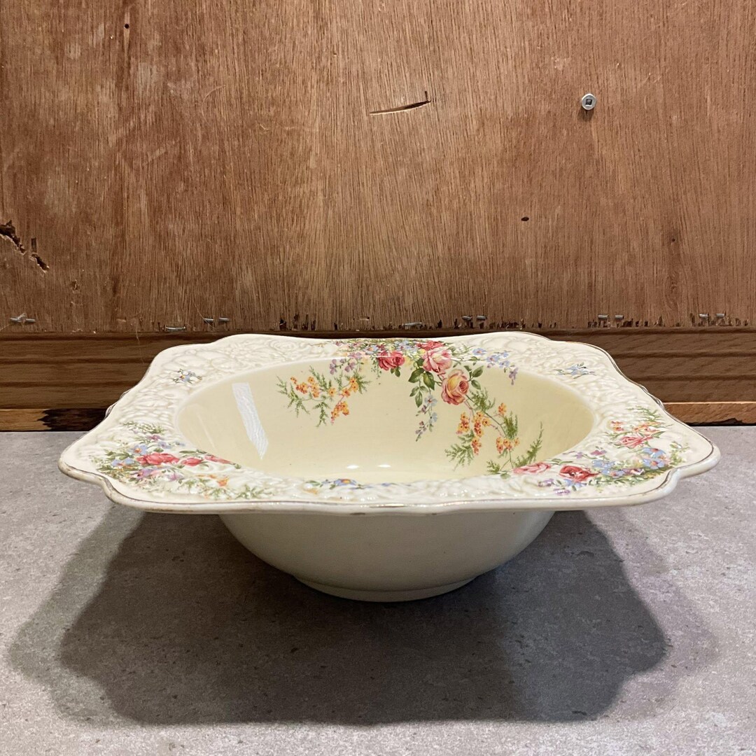 Crown Ducal Florentine ROSALIE Bowl, Embossed, Cream-colored Ceramic ...