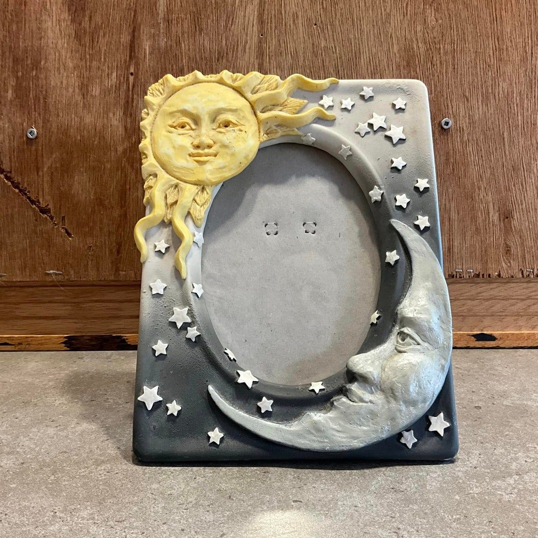 Vintage Sun, Moon & Stars Picture Frame W/ Oval Window, Moon Face ...