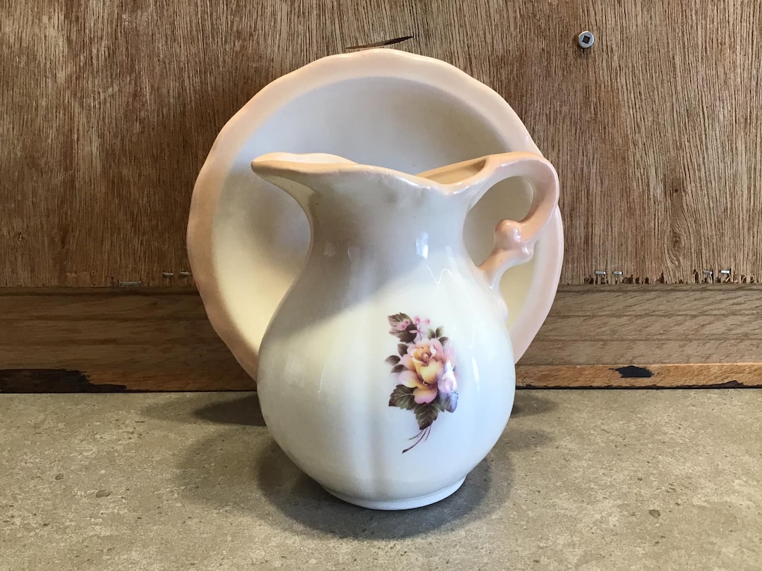 Vintage Small Basin and Pitcher Floral Peter Pan Made in Canada - Etsy