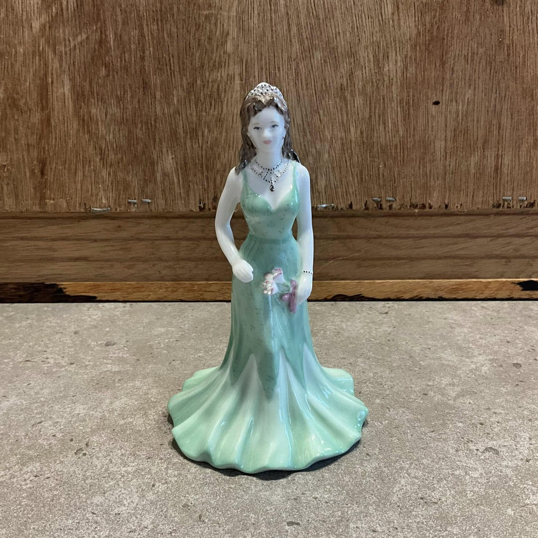 Vintage Coalport Lady Figurine, Debutant Janine, Bone China, Made in ...