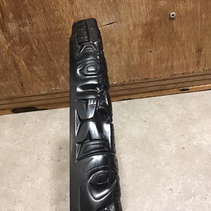 Vintage Tribal Pole is a Replica Hand Carved Argillite Totem Pole ...