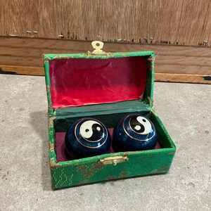 Vintage Blue Chinese Baoding Stress Balls, Vintage Chiming Harmony Ball's, Baoding Balls ...