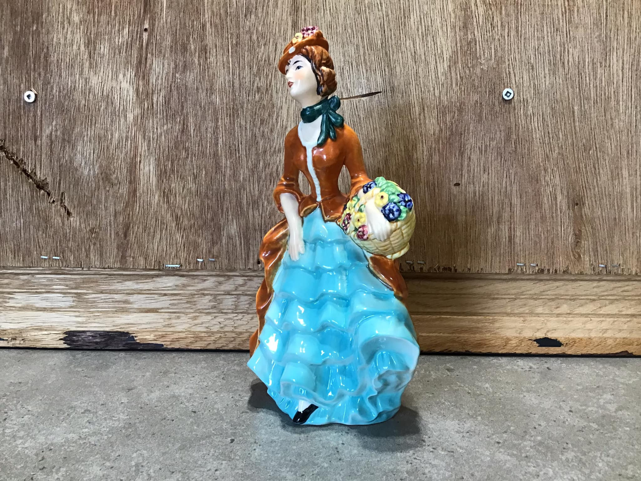 Goebel Lady With Basket & Flowers FF274 Figurine | Etsy