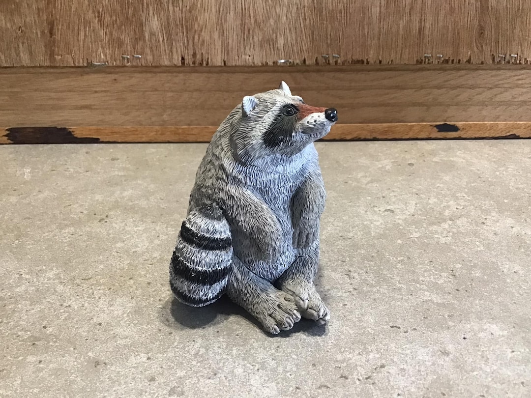 Resin Raccoon Figurine, Wild Animal Collectibles - Etsy