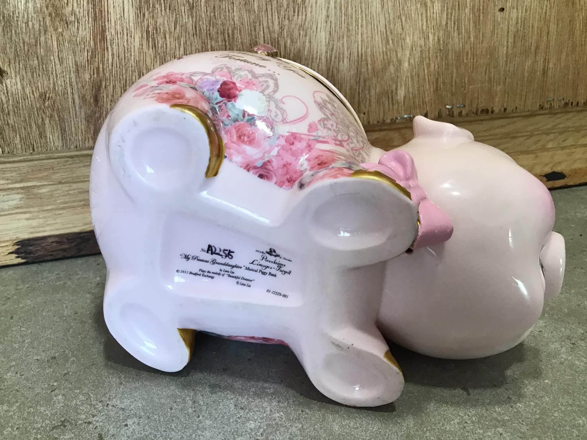 Musical piggy bank store