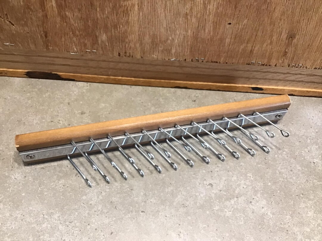 Vintage Tie Rack - Necktie Display With 24 Hooks - Mens Retro Belt ...
