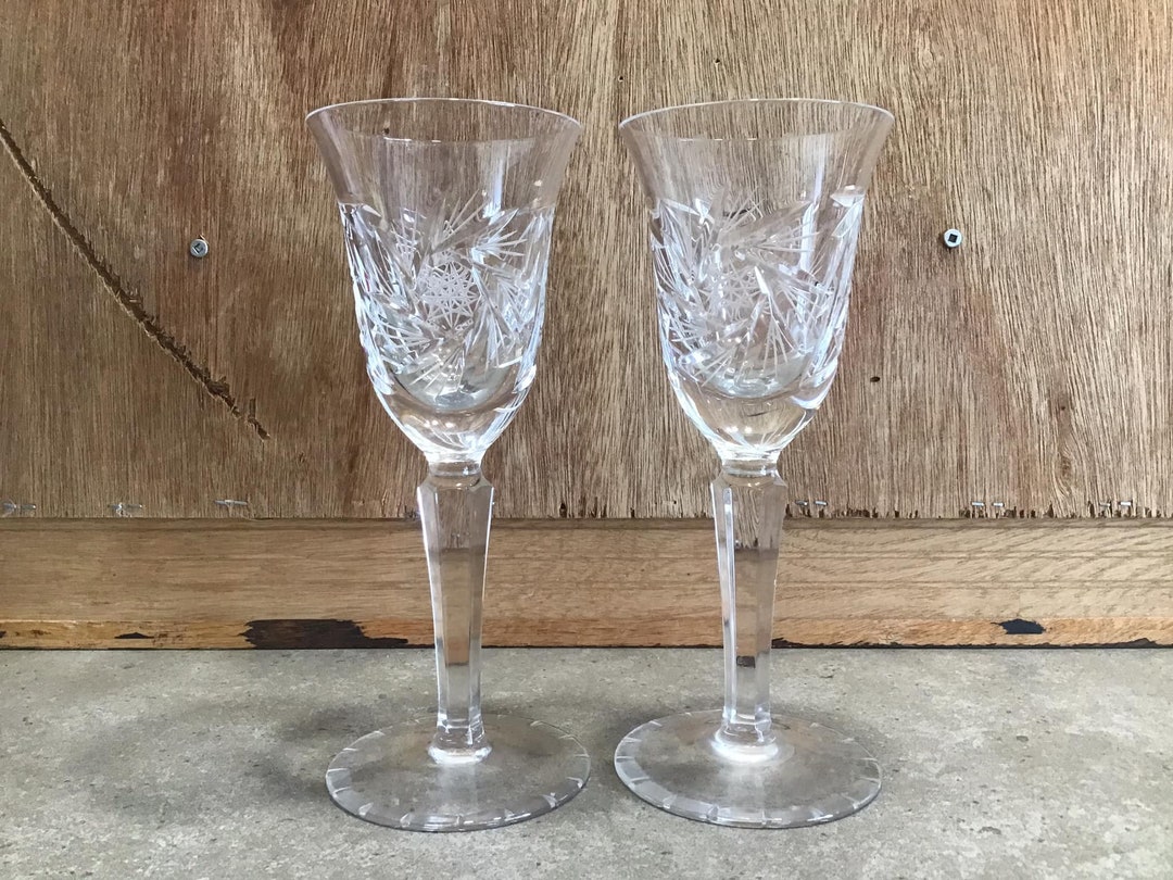 Pinwheel Crystal Wine Glasses Set of 2 - Etsy