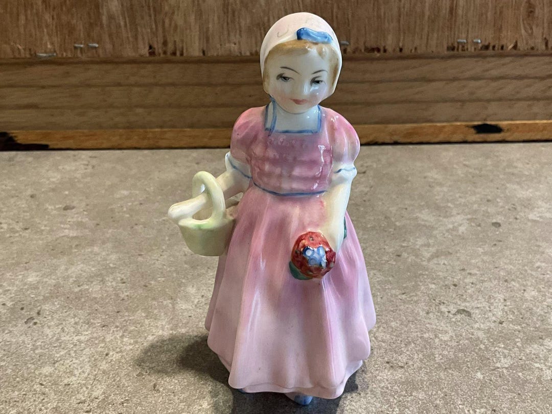 Royal Doulton Tinkle Bell Figurine HN 1677 English Bone China Charming ...